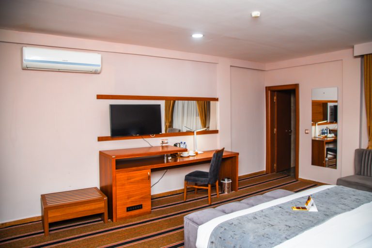 AH Hotel & Conference